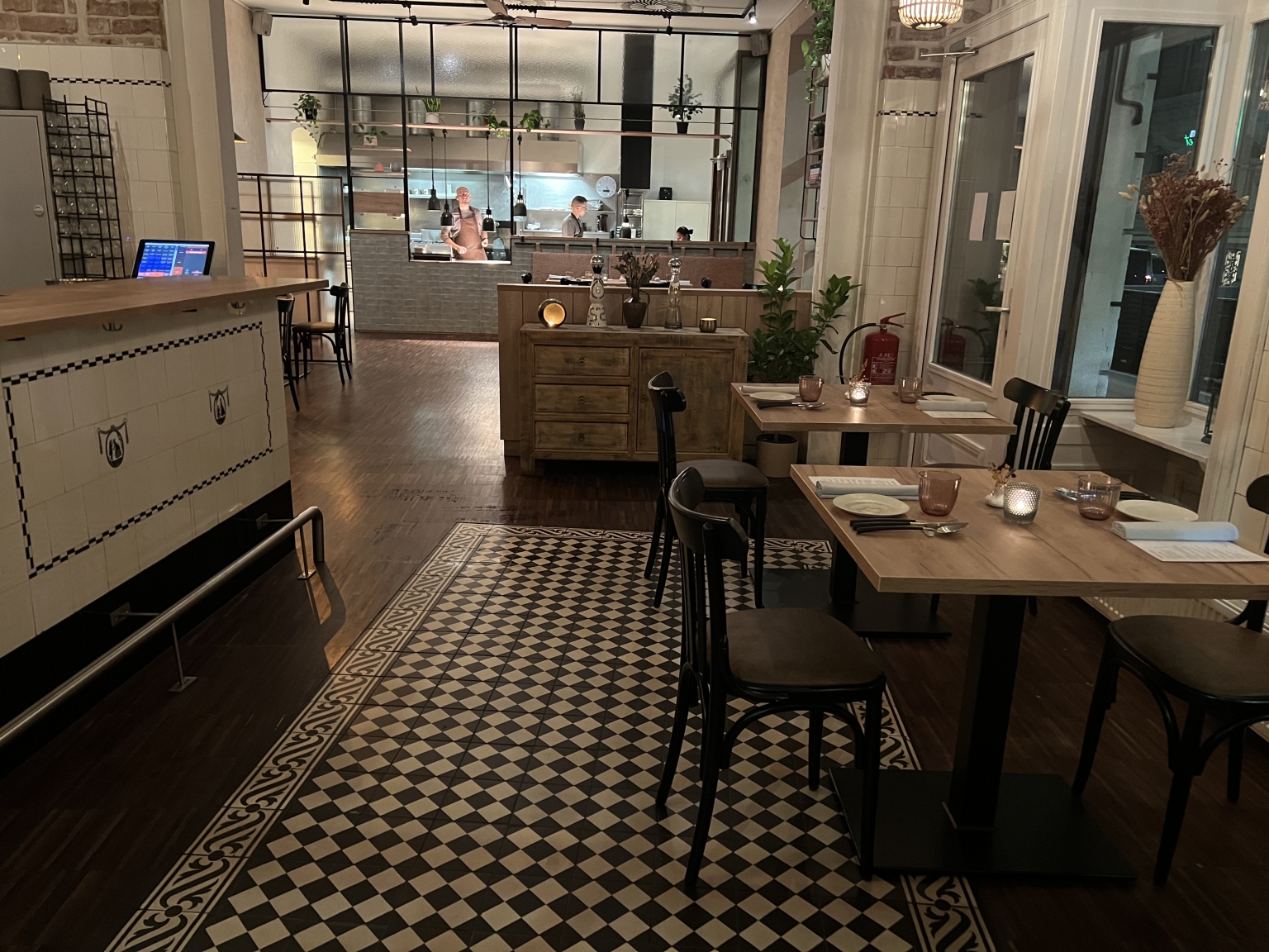 Gallery – Z’SOM Restaurant